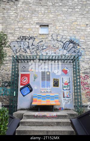 Promenade Plantee, elevated walkway on old railway line, east Paris ...