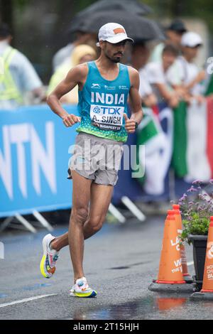 Akashdeep Singh of India competing in the 20 kilometres race walk at ...