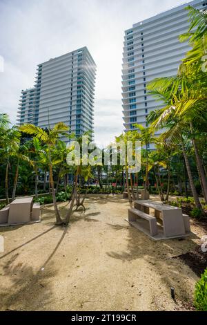 Benches in the park Canopy Park Miami Beach Florida Stock Photo - Alamy