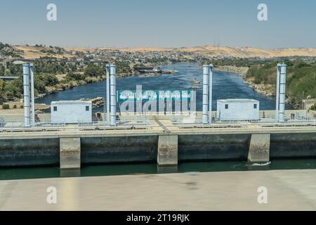 Wasserkraftwerk am alten Staudamm von 1902, Nil südlich Assuan, Ägypten ...
