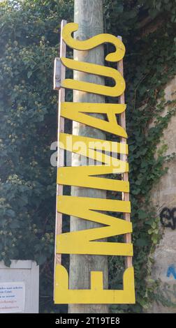 Bordeaux , France - 10 11 2023 : Emmaus bric a brac logo text and brand ...