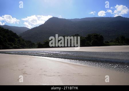 Dois Rios Beach, located on Ilha Grande in the state of Rio de Janeiro Stock Photo - Alamy