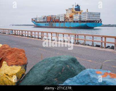 Container ship in Durban Harbour, South Africa Stock Photo - Alamy