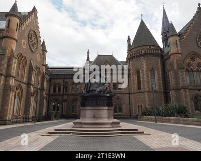 Statue of Queen Victoria by sculptor Harry Bates circa 1897 in Dundee ...
