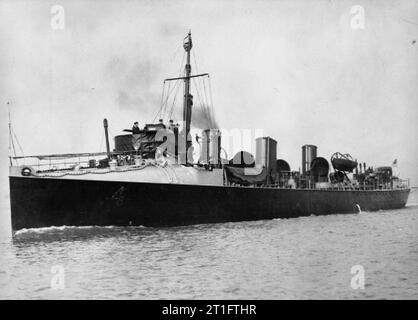 . British Star class torpedo boat destroyer HMS Fawn Stock Photo - Alamy