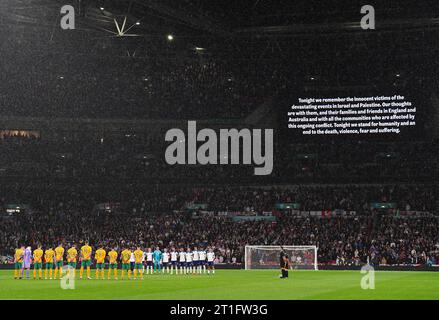Players observe a moment's silence for the victims of the Israel ...