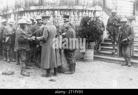 Woerner Eugen (herr) Collection Battle of Arras. Sentries in a trench ...