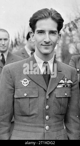 AIR CHIEF MARSHAL SIR SHOLTO DOUGLAS, KCB.,MC.,DFC. - Picture issued ...