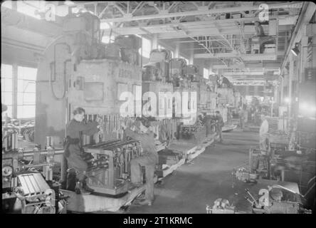 Original Caption: British military drills during 1920s; [Another view ...