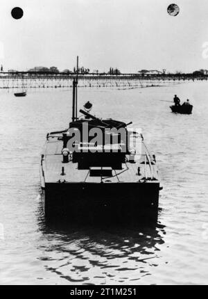 LCS (L) 41 - At anchor Lcs (L) 41 Stock Photo - Alamy