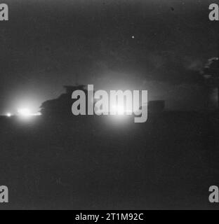 British artillery firing at night during WW1 Stock Photo - Alamy