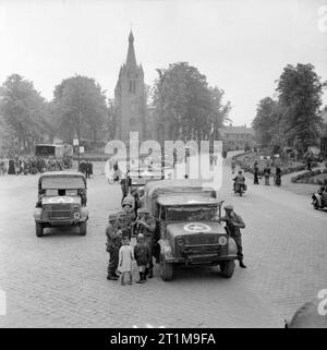 Bedford MWD trucks and other vehicles of the 4th Wiltshire Regiment ...