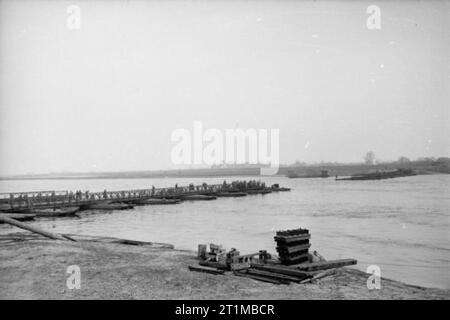RHINE CROSSING - D plus 1 - the last stages of the building of the ...
