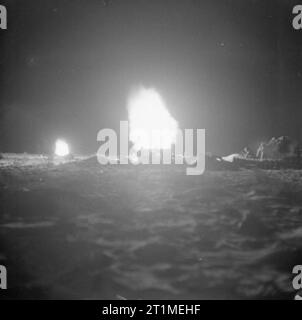 British artillery firing at night during WW1 Stock Photo - Alamy