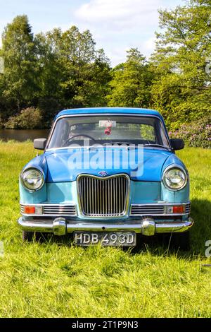 two tone blue classic vintage 1960s BMC Farina Riley 4/72 car Stock ...