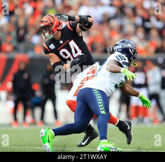 Cincinnati Bengals defensive end Sam Hubbard (94) enters the field ...