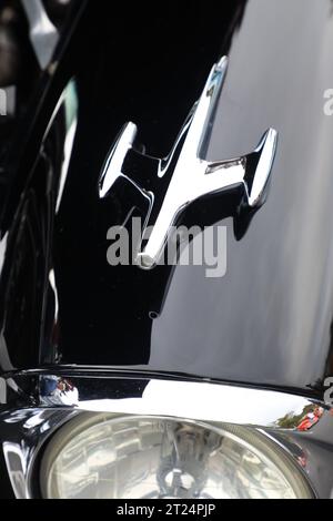 oldsmobile rocket 88 logo Stock Photo - Alamy