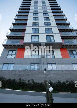 23 storey Mast Quay Phase II , Luxury development of apartments ...