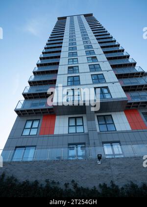 23 storey Mast Quay Phase II , Luxury development of apartments ...
