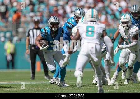 Carolina Panthers running back Raheem Blackshear (3) warms up on the ...