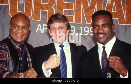 George Foreman, Donald Trump, Evander Holyfield, 1990, Photo By John ...