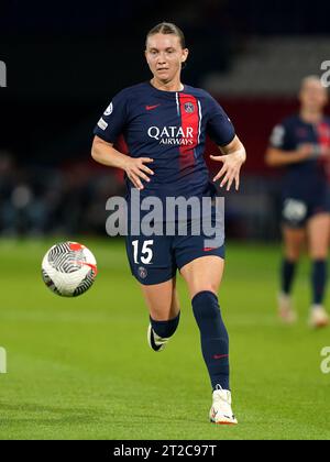 Clare Hunt of Paris Saint-Germain controls the ball during UEFA women’s ...