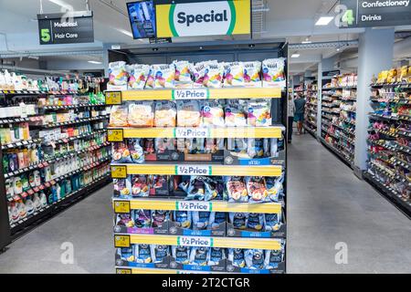 Woolworths supermarket aisle,NSW Australia Stock Photo - Alamy