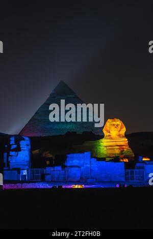 Sound and light show at the beautiful pyramids and sphinx of Giza ...