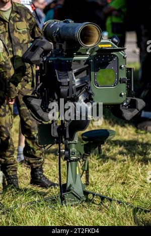 Portable anti-aircraft missile system. Beige MANPADS. Image isolated on ...