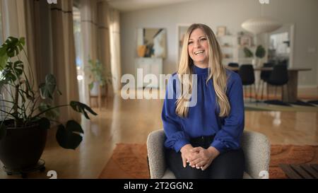 DESPERATELY SEEKING SOULMATE: ESCAPING TWIN FLAMES UNIVERSE, journalist ...