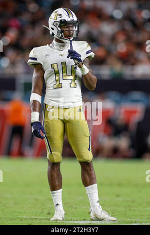 Georgia Tech Yellow Jackets defensive tackle Logan Walls (96) before a ...