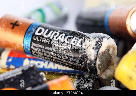 Duracell AA battery Stock Photo - Alamy