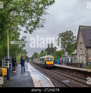 GB Railfreight class 69 locomotive hauling a a weed killing train ...