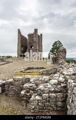 the ruins of Brough Castle near Brough, Cumbria, UK Stock Photo - Alamy
