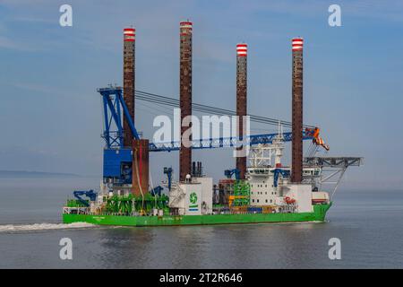 Jack-up vessel Sea Challenger heading for Royal Portbury docks Stock ...