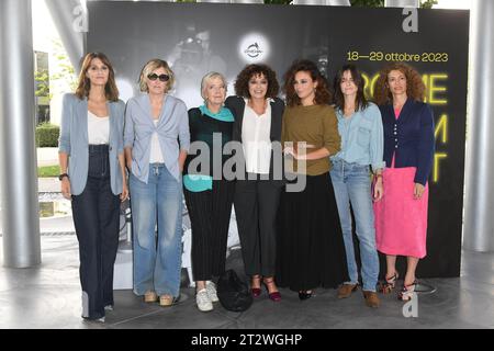 Valeria Golino, Paola Cortellesi, Jasmine Trinca, Giovanna Mezzogiorno ...
