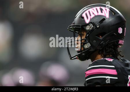 October 21, 2023: UNLV Rebels running back Vincent Davis Jr. (5) runs ...