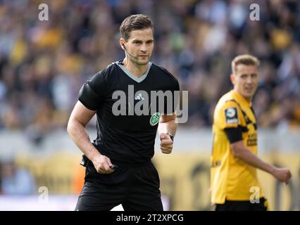 Dresden, Germany. 21st Oct, 2023. Soccer: 3rd league, SG Dynamo Dresden ...