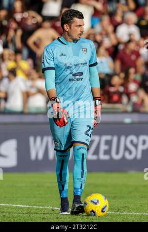 Simone Scuffet (Cagliari) during the Italian Serie A match between ...