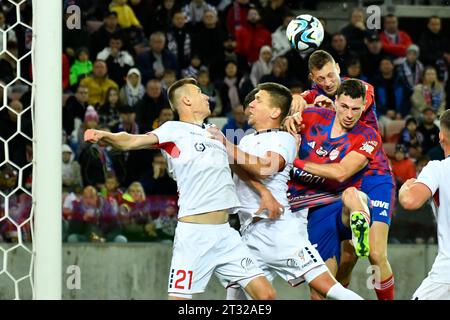 Zabrze, Poland. 22nd Oct, 2023. Ante Crnac of Rakow Czestochowa and Kryspin Szczesniak of Gornik ...
