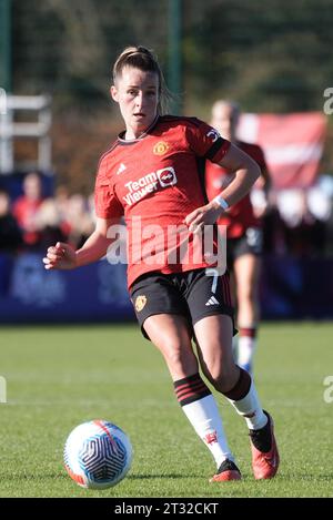 Ella Toone of England in action against Patri Guijarro of Spain during ...