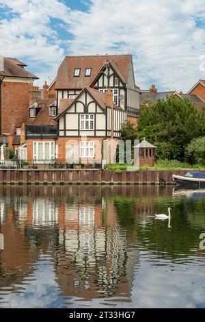 Eton, Berkshire, River Thames, House Stock Photo - Alamy