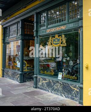 Ida Manheim Antiques store in New Orleans Stock Photo - Alamy
