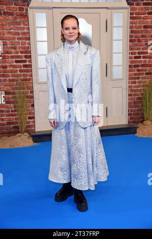 Emma Bading bei der Premiere der Amazon Prime Video Serie von Sebastian ...