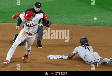 Philadelphia Phillies catcher J.T. Realmuto (10) in the fifth inning of ...