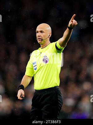 Referee Anthony Taylor during the Fulham FC v Manchester United FC ...