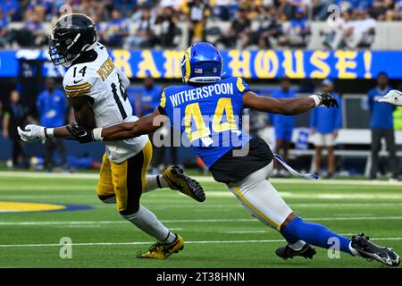 Los Angeles Rams cornerback Ahkello Witherspoon warms up prior to an ...