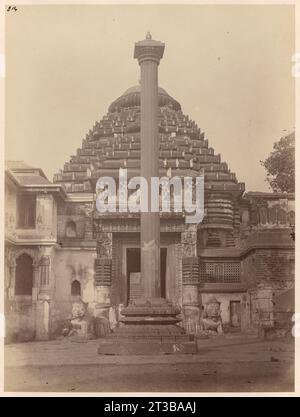 Aruna-stambha, Jagannath Temple, Puri, India Stock Photo - Alamy