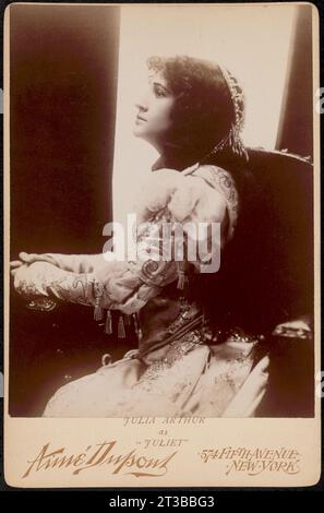 Julia Arthur (as) Juliet Stock Photo - Alamy
