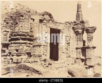 Ruins of Somnath Temple, Prabhas Patan, India Stock Photo - Alamy
